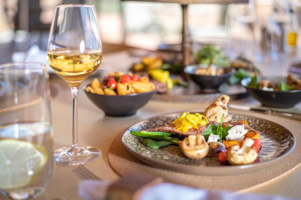 Meal Plans. What is Half Board, Full Board & All Inclusive? - African ...